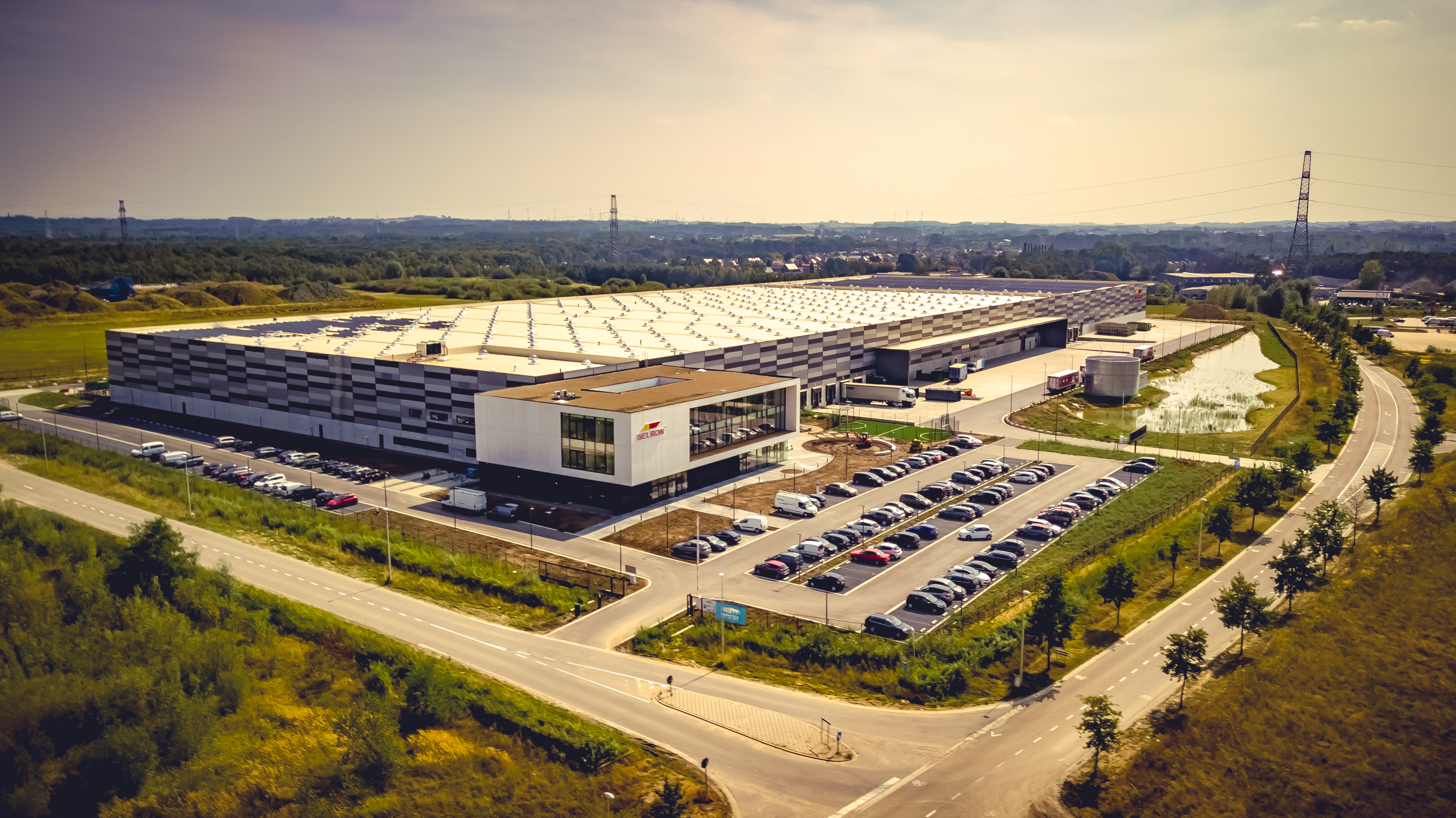 D'Ieteren Group - Nos activités: Belron | D'Ieteren Group
